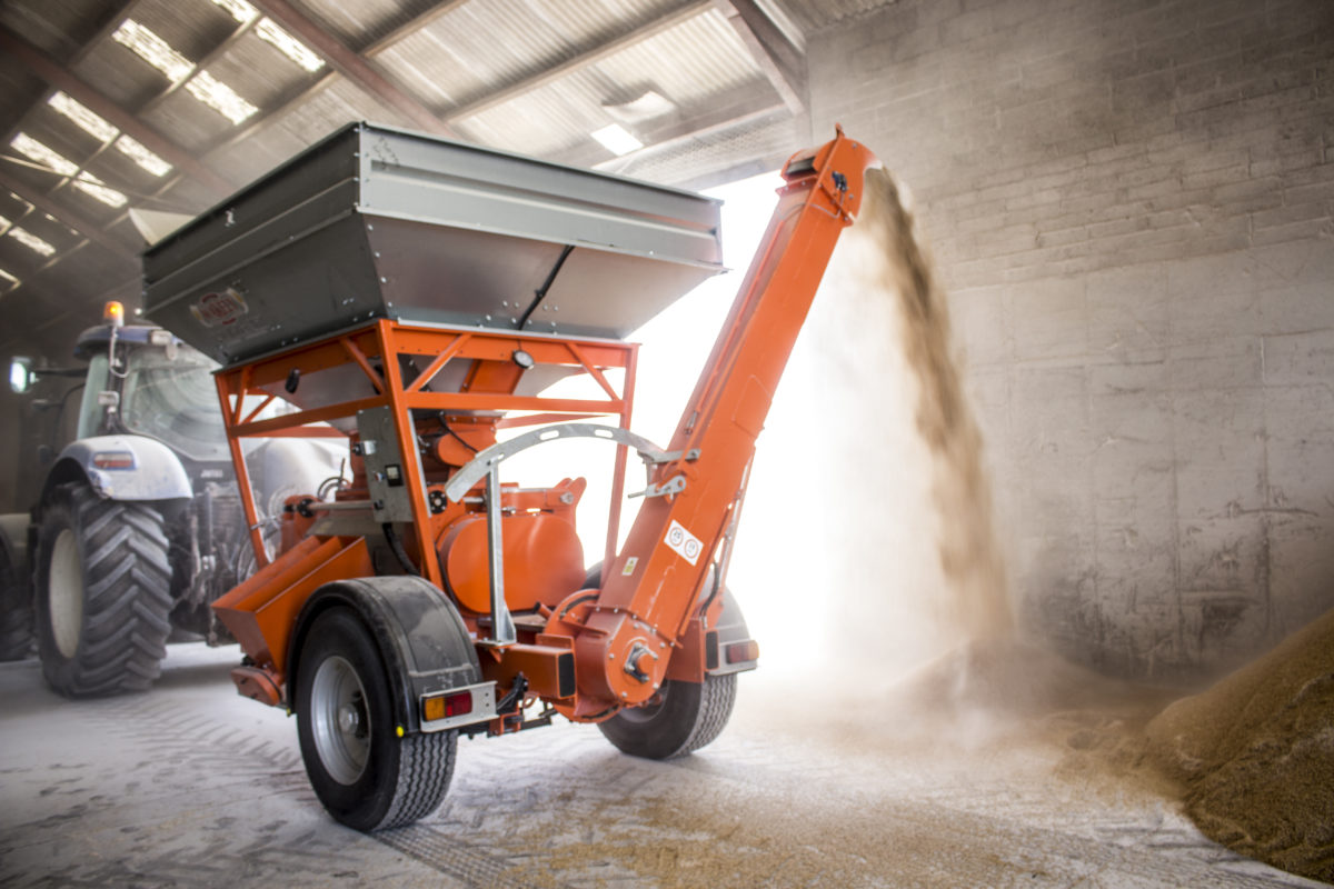 PTO powered roller mill and crimper mill 1240 - Wakely Engineering ...